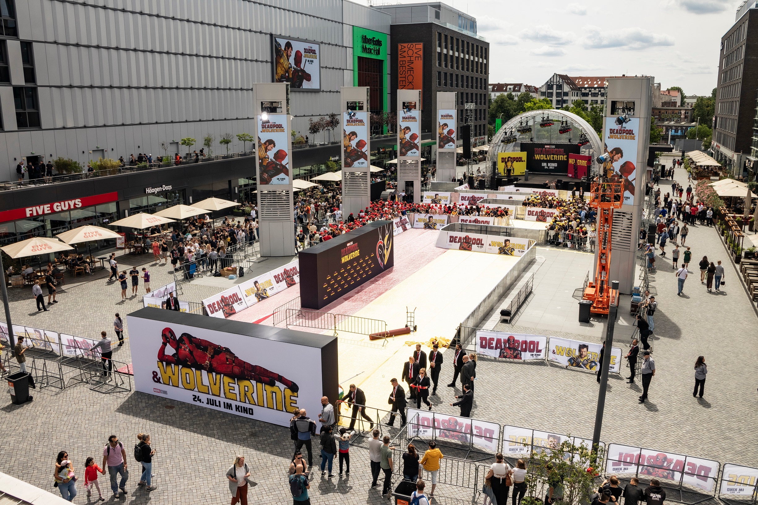 Mediabox | Uber Platz